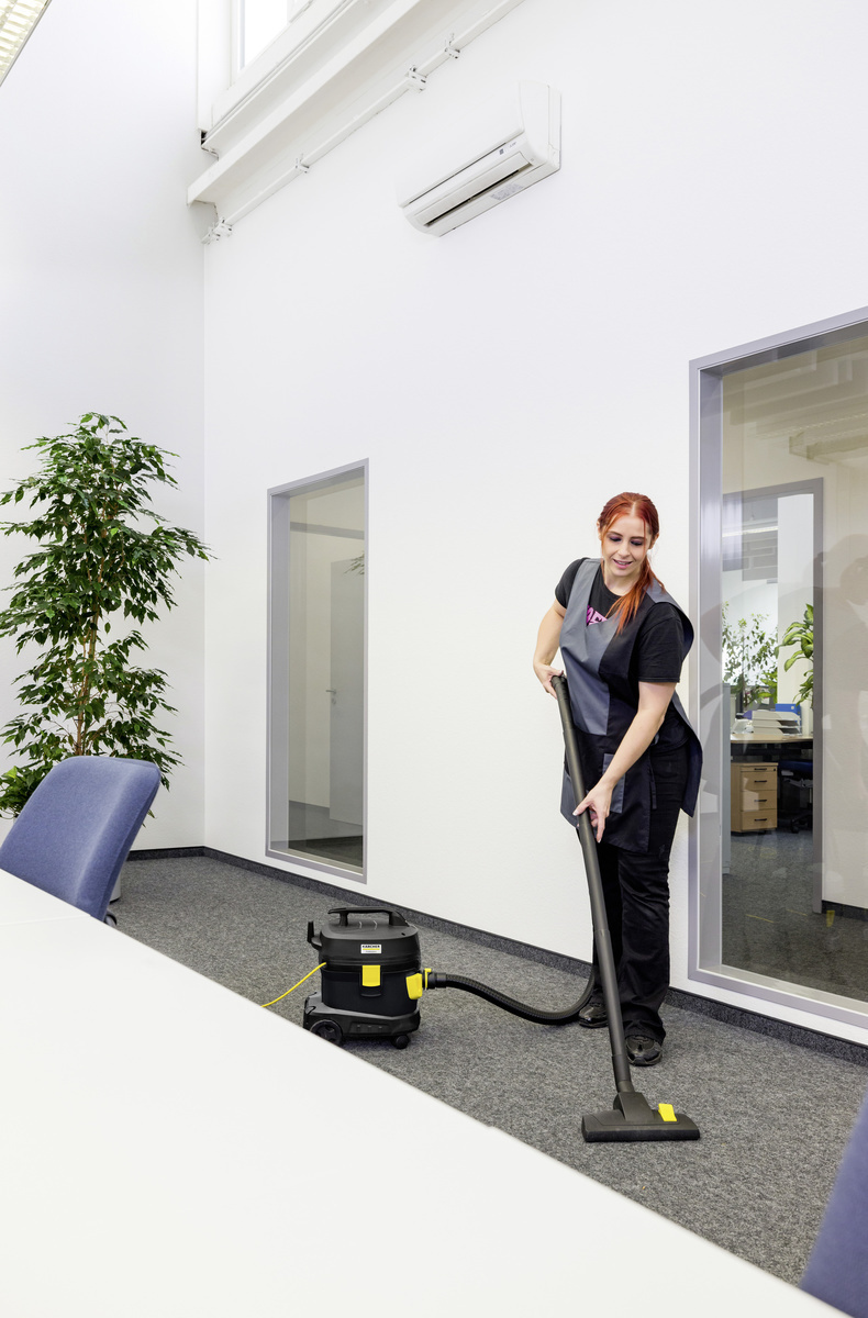 ΗΛΕΚΤΡΙΚΗ ΣΚΟΥΠΑ KARCHER T 11/1 CLASSIC HEPA RE!PLAST | DIMKO