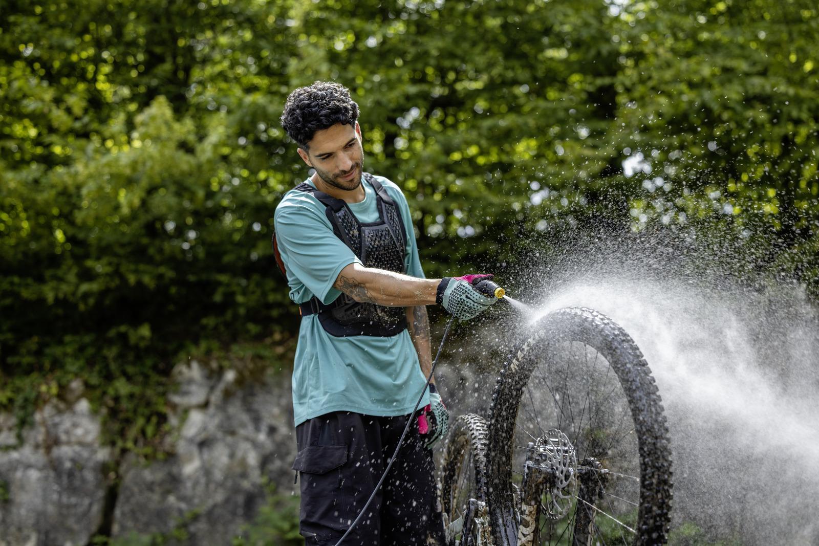 ΣΕΤ ΕΠΑΝΑΦΟΡΤΙΖΟΜΕΝΟ ΣΥΣΤΗΜΑ ΚΑΘΑΡΙΣΜΟΥ KARCHER OC FOLDABLE ΜΕ ΜΠΑΤΑΡΙΑ ...