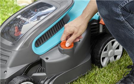 ΣΕΤ ΜΗΧΑΝΗ ΓΚΑΖΟΝ ΜΠΑΤΑΡΙΑΣ GARDENA POWERMAX Li-18/32 ΜΕ ΜΠΑΤΑΡΙΑ ΚΑΙ ...